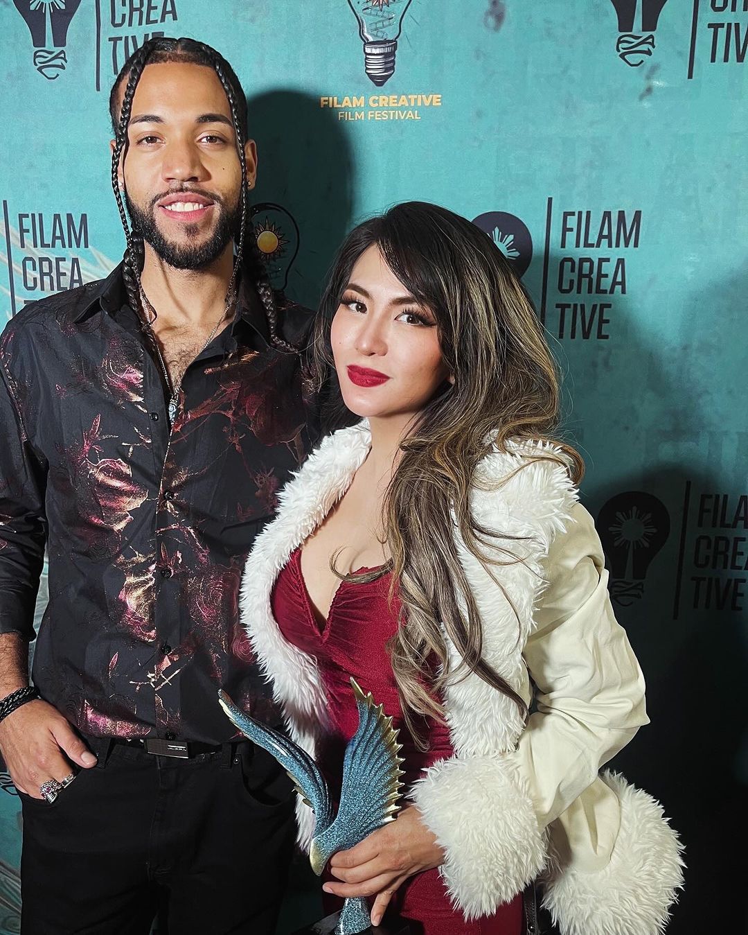 Nin DeReyes Receives “Excellence in Singing” Award at the FilAm ...